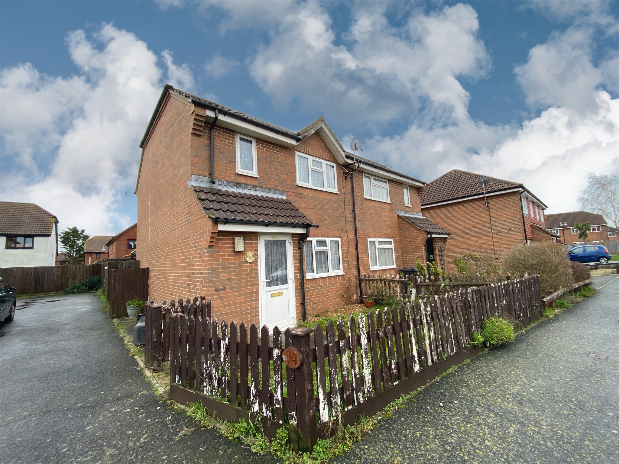 Free property report 14, Dean Wood Close, Eastbourne, BN23 8JT - Chimnie