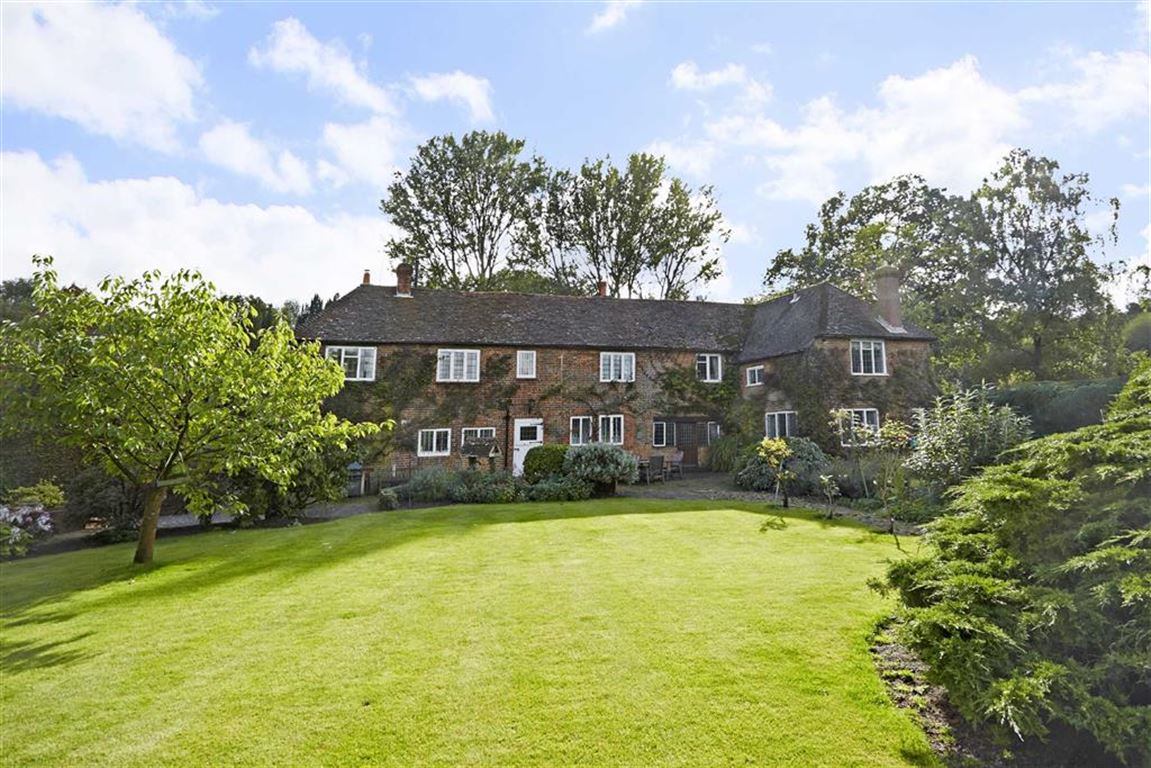 Free property report The Old Post Office, Rushett Common, Bramley ...