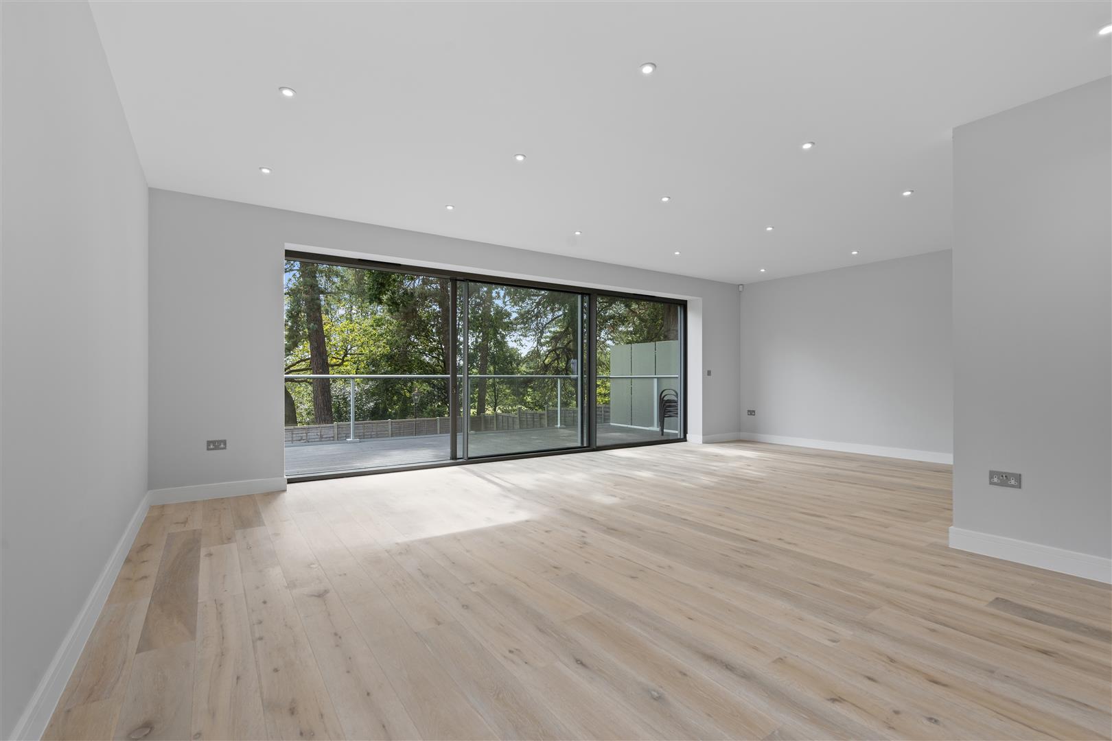 4 bedroom detached new house for sale - Million Plus.com The Luxury ...