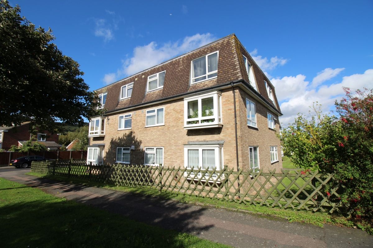 Free property report 3, Lukin House, Romney Way, Hythe, CT21 6PQ - Chimnie