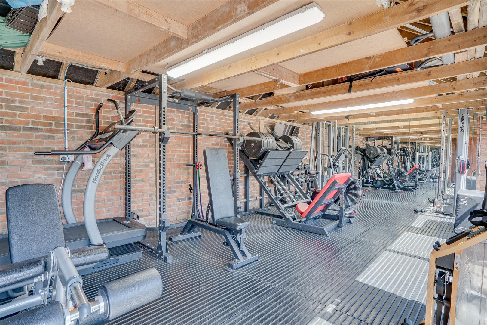 Photos of Brook Avenue, Warsash, Southampton SO31 - 67297725 ...