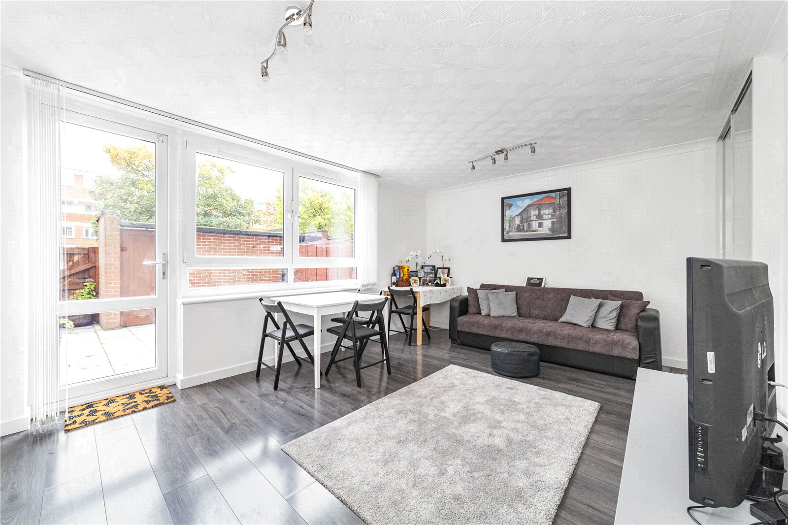 Free property report Flat 13, Blomfield Court, Westbridge Road, London ...