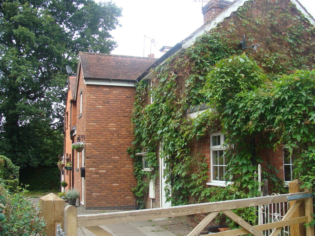 Free property report 4 Yew Tree Cottages, Alcester Road South ...