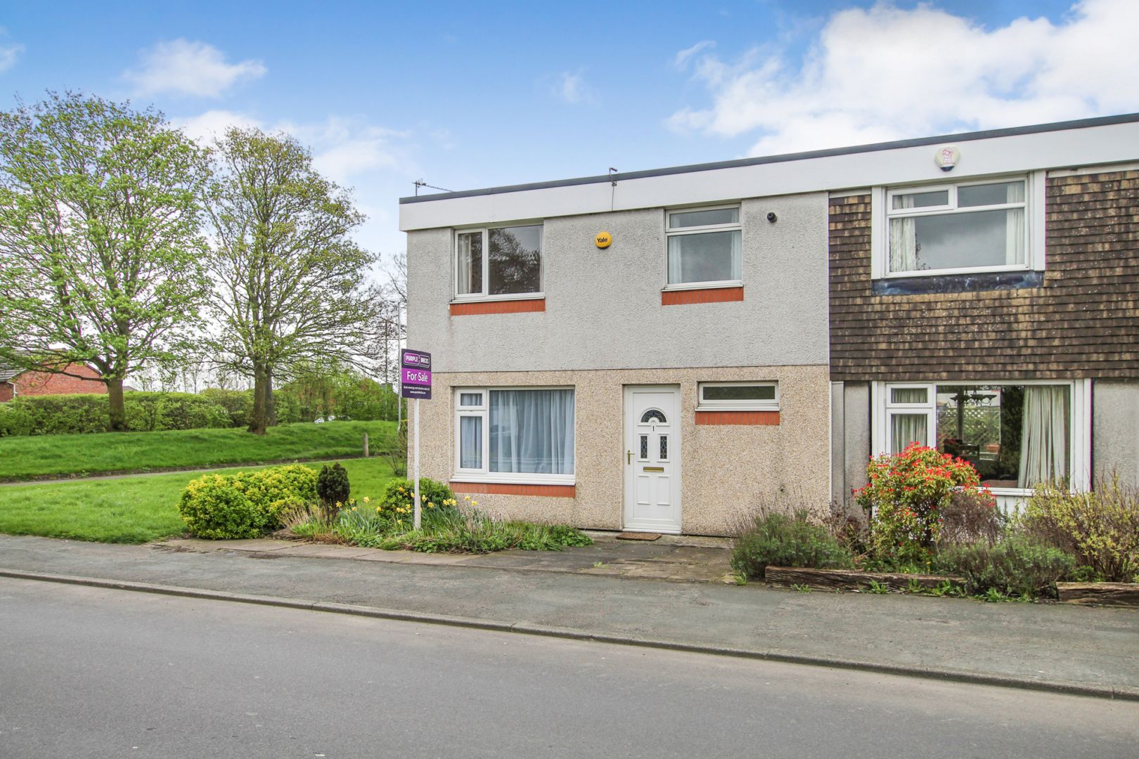 Free property report 1, Red Hall Lane, Leeds, LS14 1NL - Chimnie