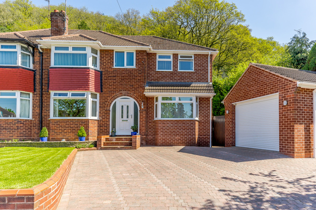 Free property report 2 Orton Lane, Wombourne, WV5 9AW - Chimnie