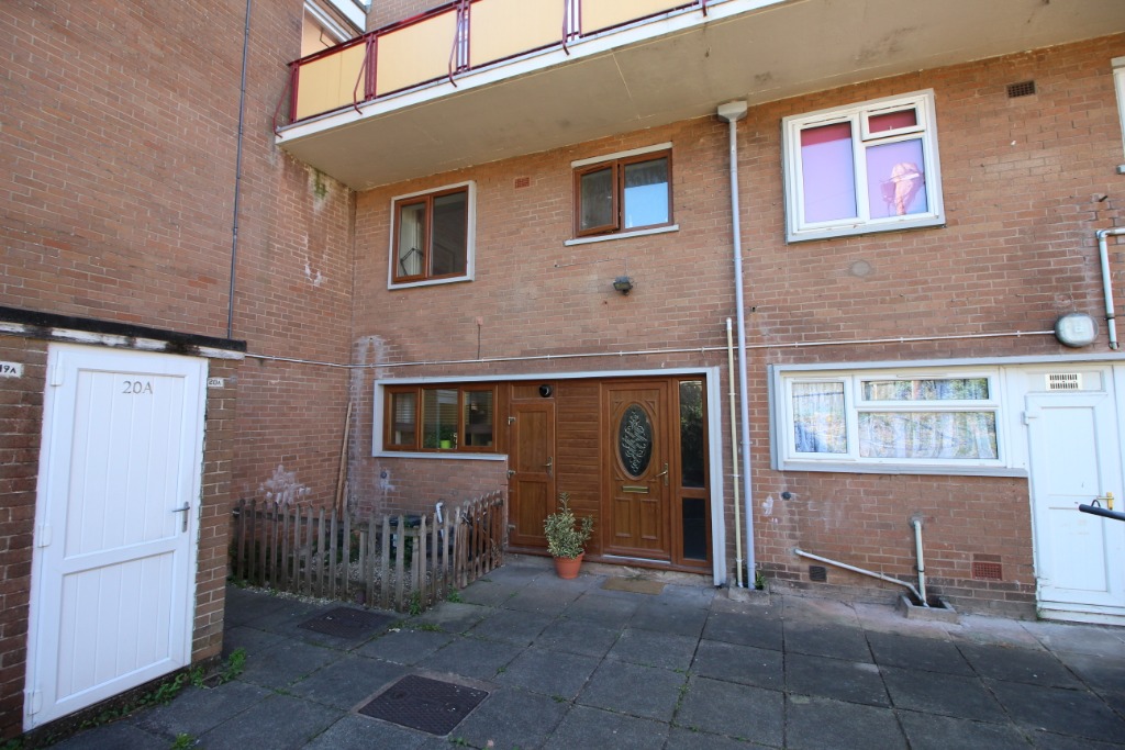 Free property report 18, North Lawn Court, Exeter, EX1 2RA - Chimnie