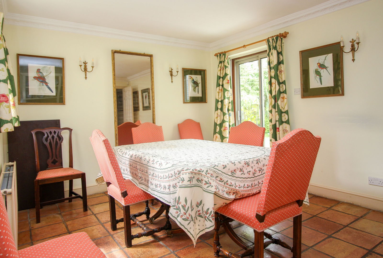 Photos of Valley House, Preston Candover, Hampshire RG25 - 69583914 ...