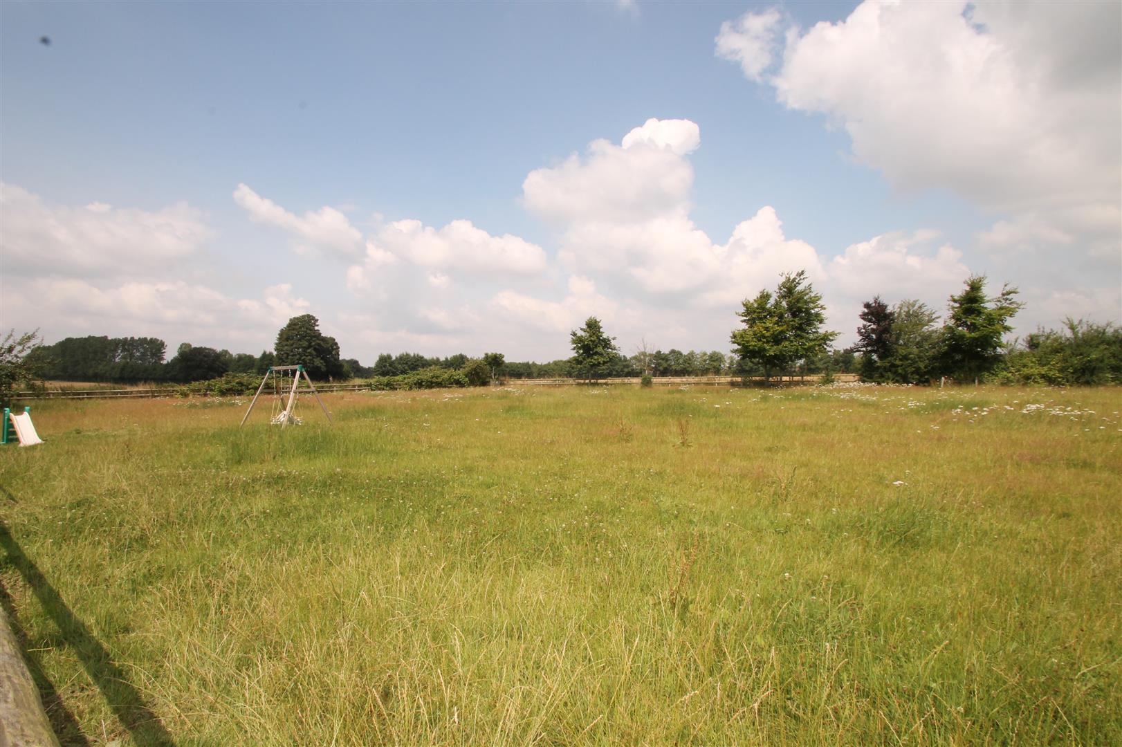 Free property report Apple Cottage, Chart Hill Road, Chart Sutton ...