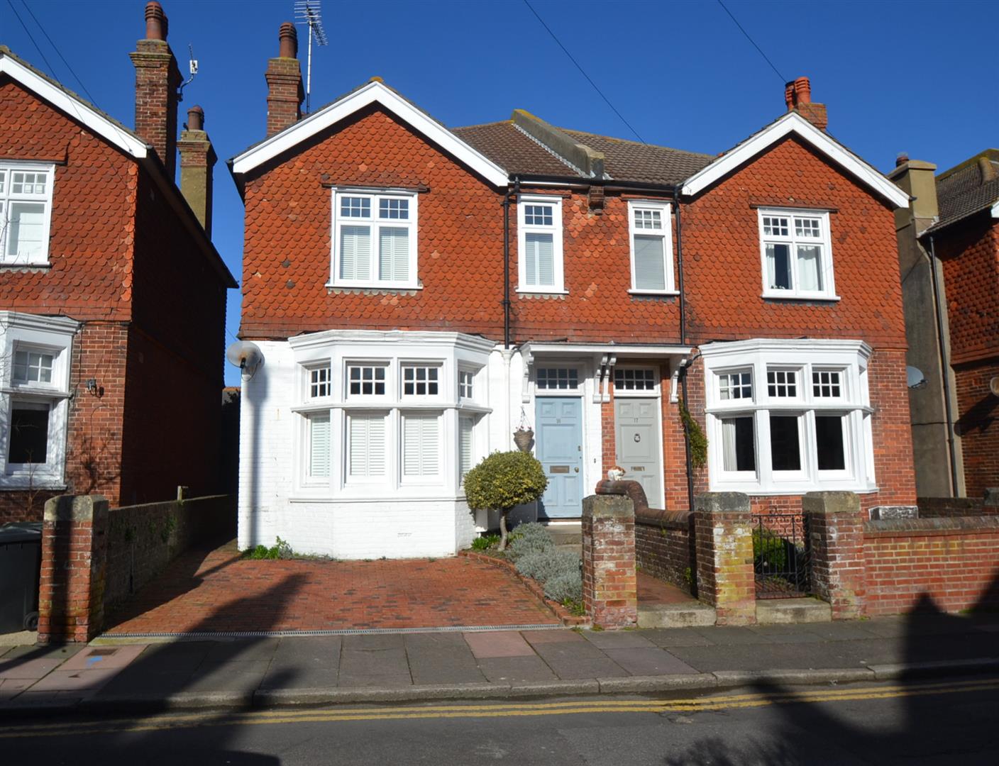 Free property report 18, Vicarage Drive, Eastbourne, BN20 8AR - Chimnie