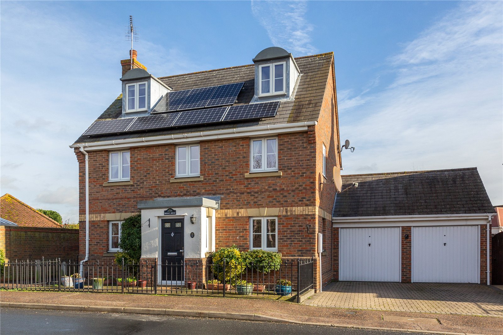 Free property report 11 Beeleigh Link, Chelmer Village, Chelmsford, CM2 ...