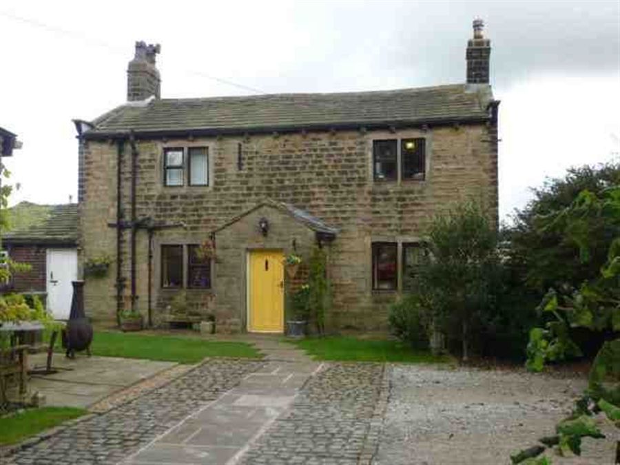 Free property report Brooks Hall Farm, Higham Hall Road, Higham ...