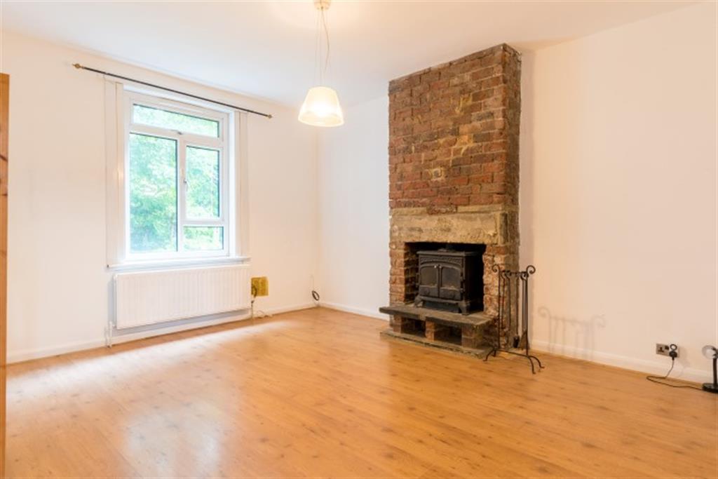 Free property report 6 Armitage Square, Pudsey, LS28 8PX - Chimnie