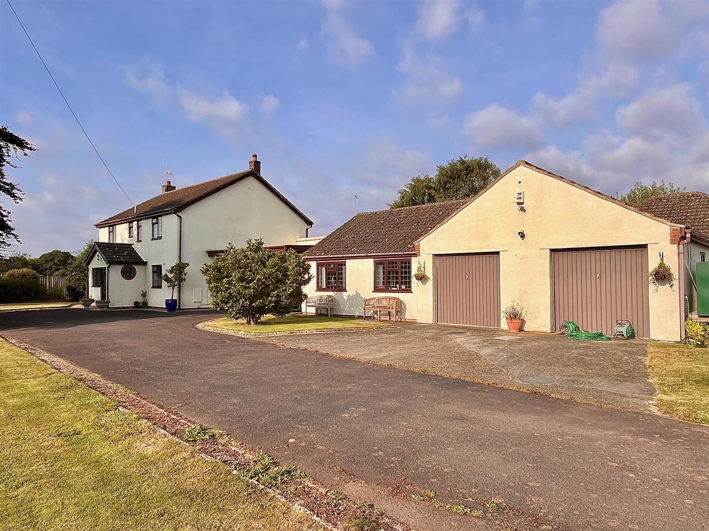 Free property report Walpole Farm, Main Road, Ormesby, Great Yarmouth ...