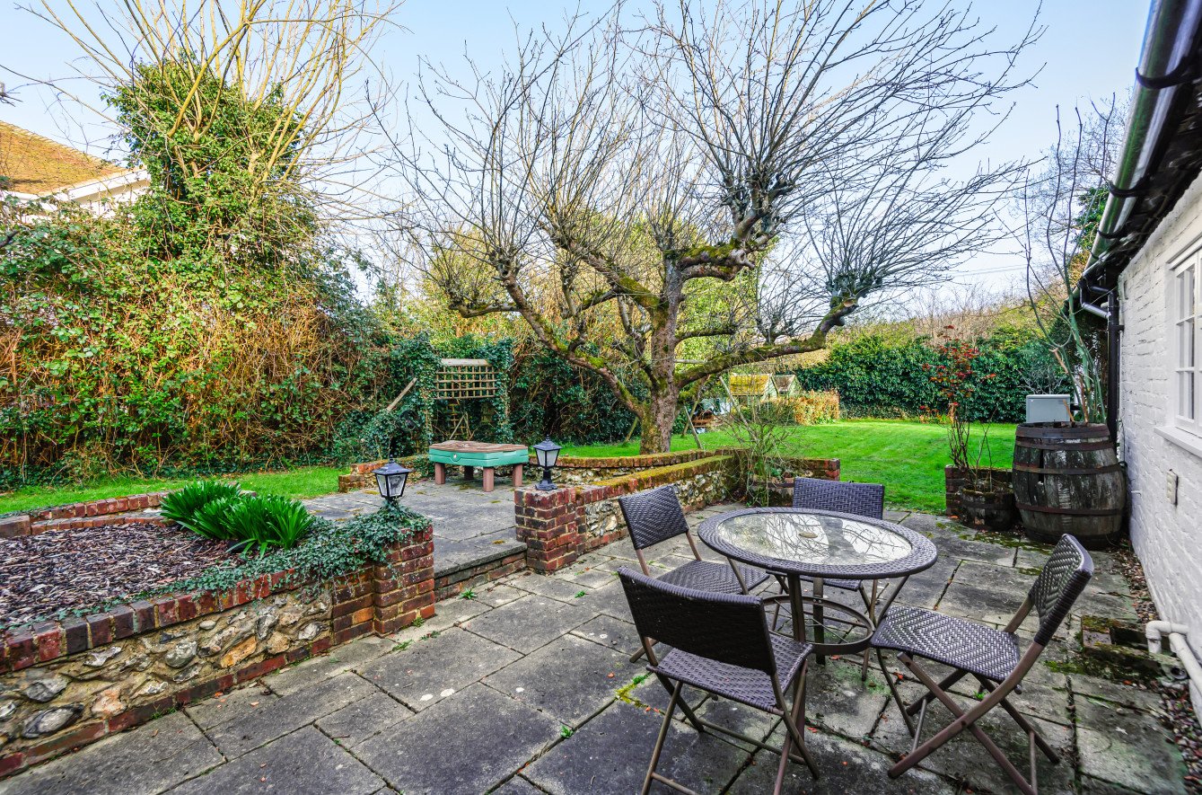 Photos of Scragged Oak Road, Detling, Maidstone ME14 - 61119663 ...