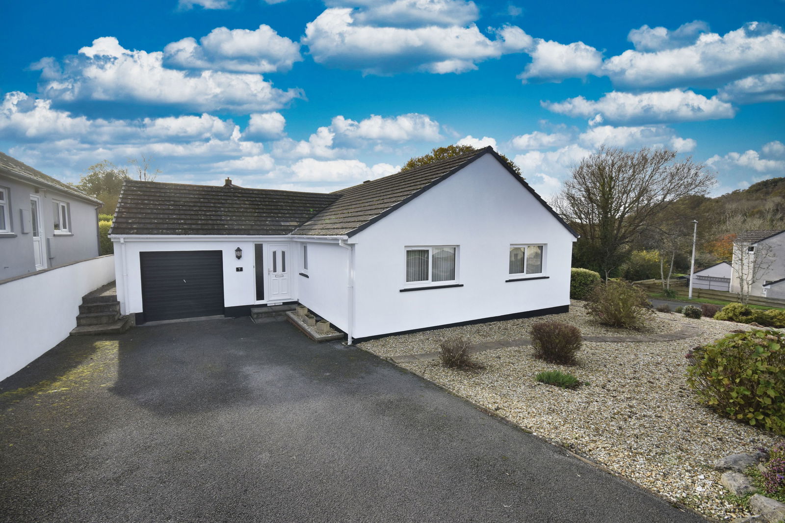 Free property report 10, Lamack Vale, Tenby, SA70 8DN - Chimnie