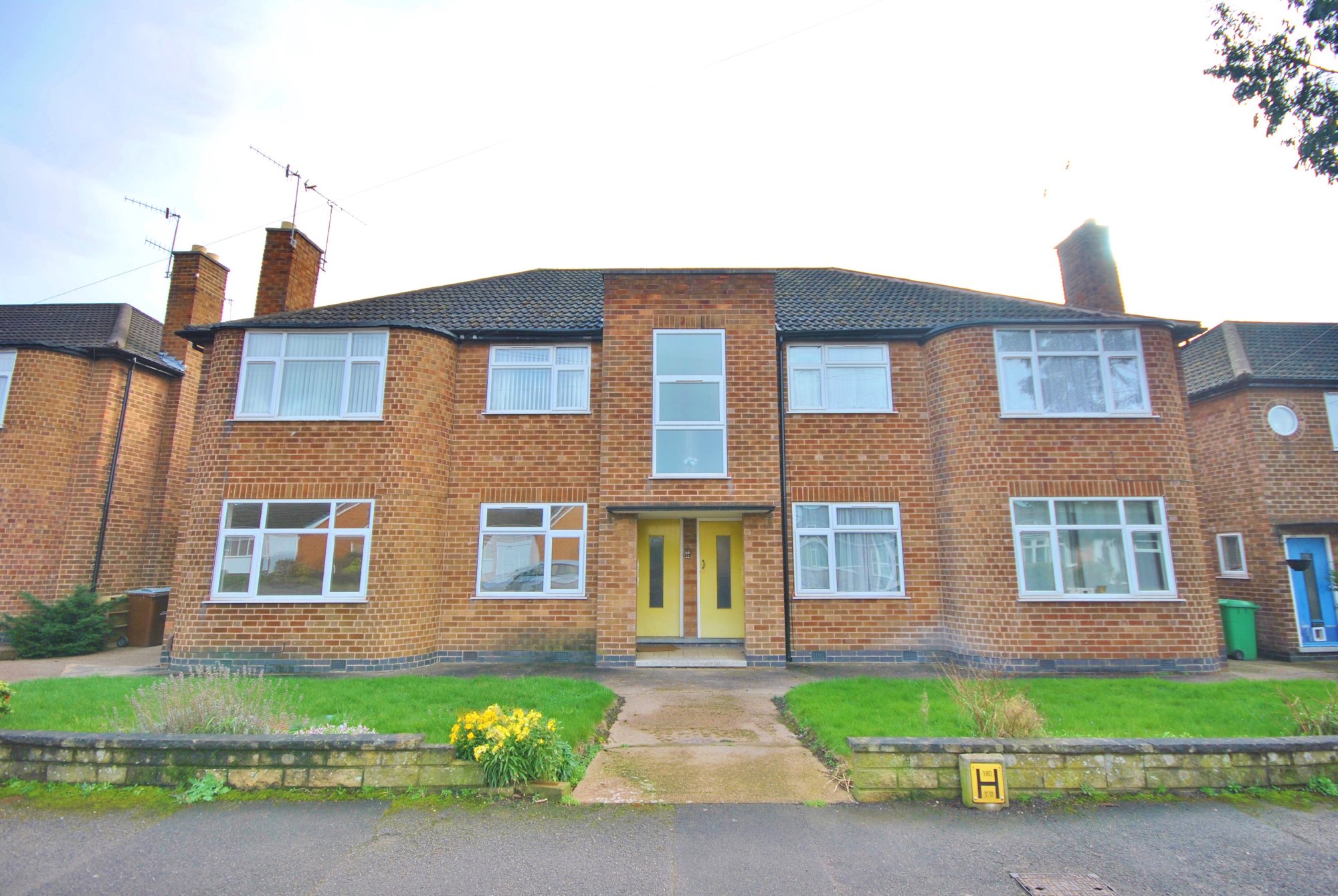 Free property report 18, Redbourne Drive, Nottingham, NG8 3LR - Chimnie
