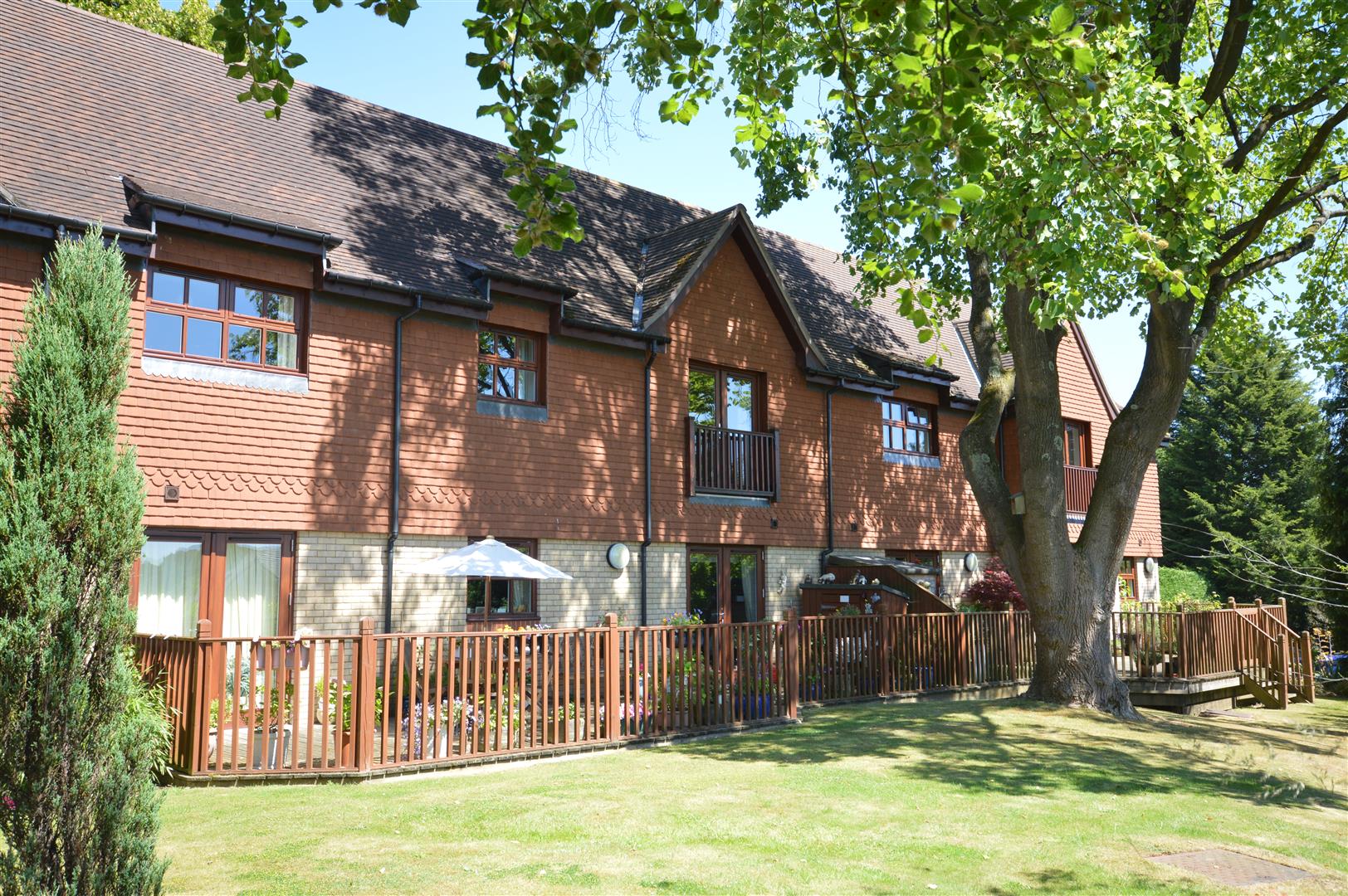 Free property report Flat 7, Furze Hill Court, Furze Hill, Kingswood ...