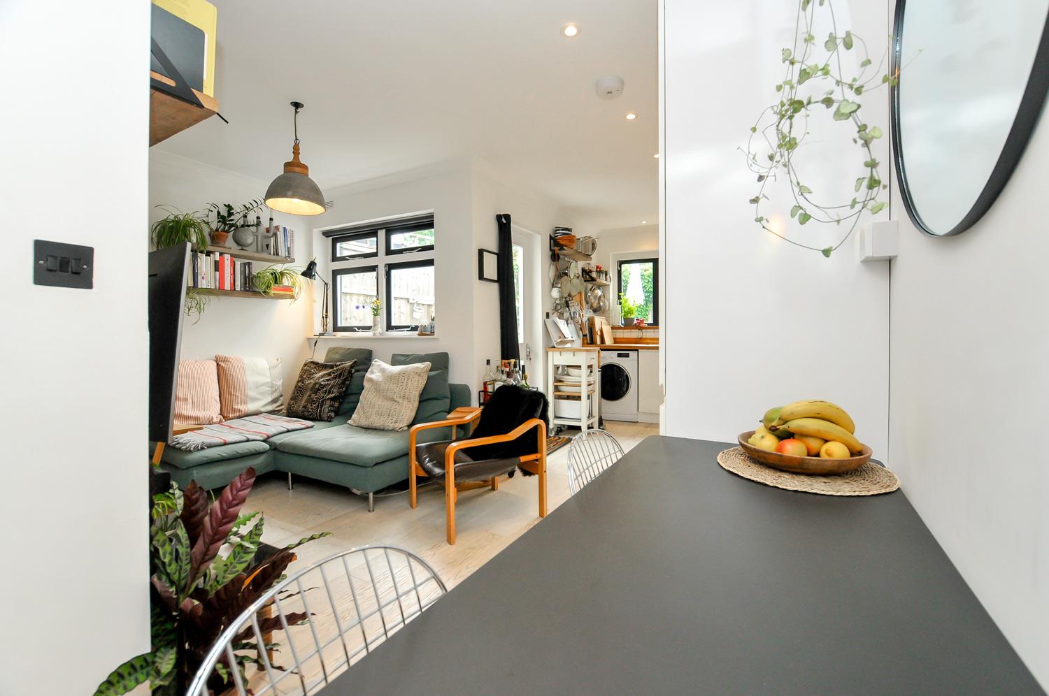 Free property report Flat 2, 285, Glyn Road, London, E5 0JP - Chimnie