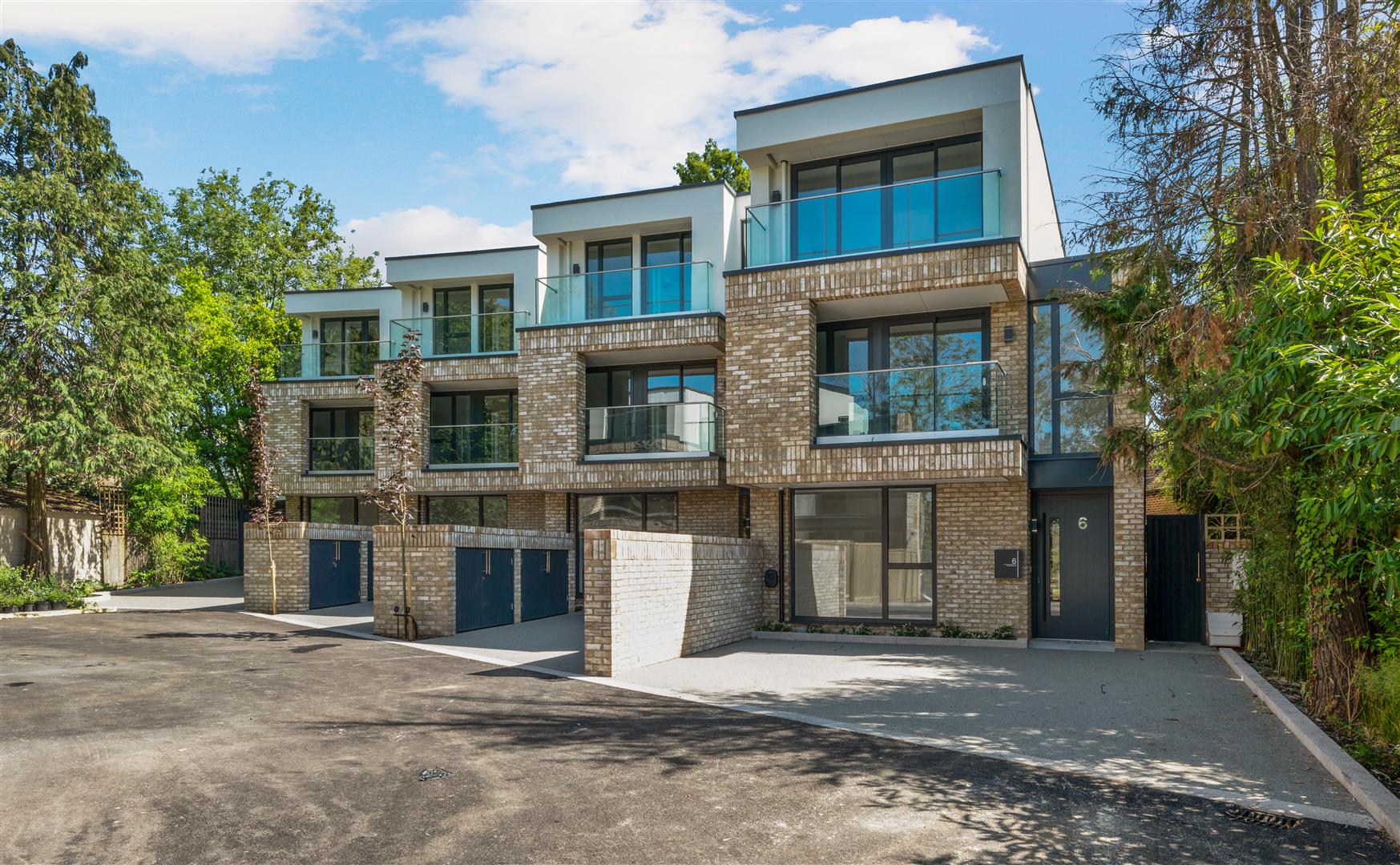 4 bedroom new property for sale - Million Plus.com The Luxury Marketplace