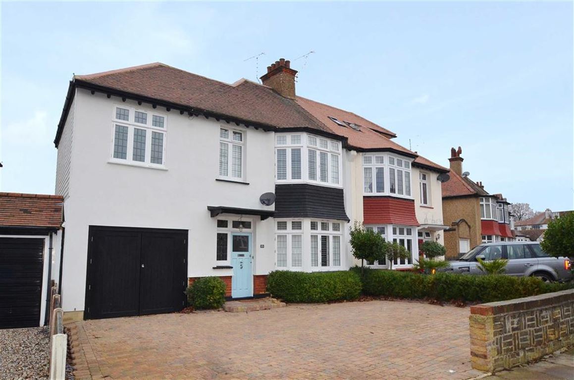 Free property report 25, Wellstead Gardens, Westcliff-on-sea, SS0 0AY ...