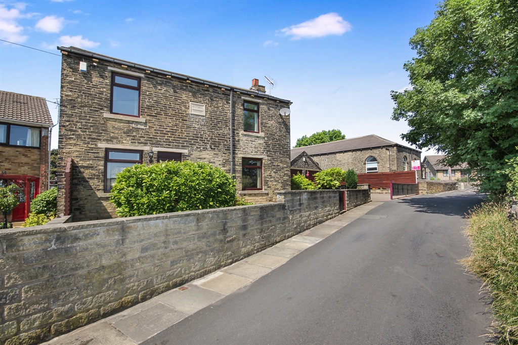 Free property report 1-2, Spen View Lane, Bradford, BD4 6DQ - Chimnie