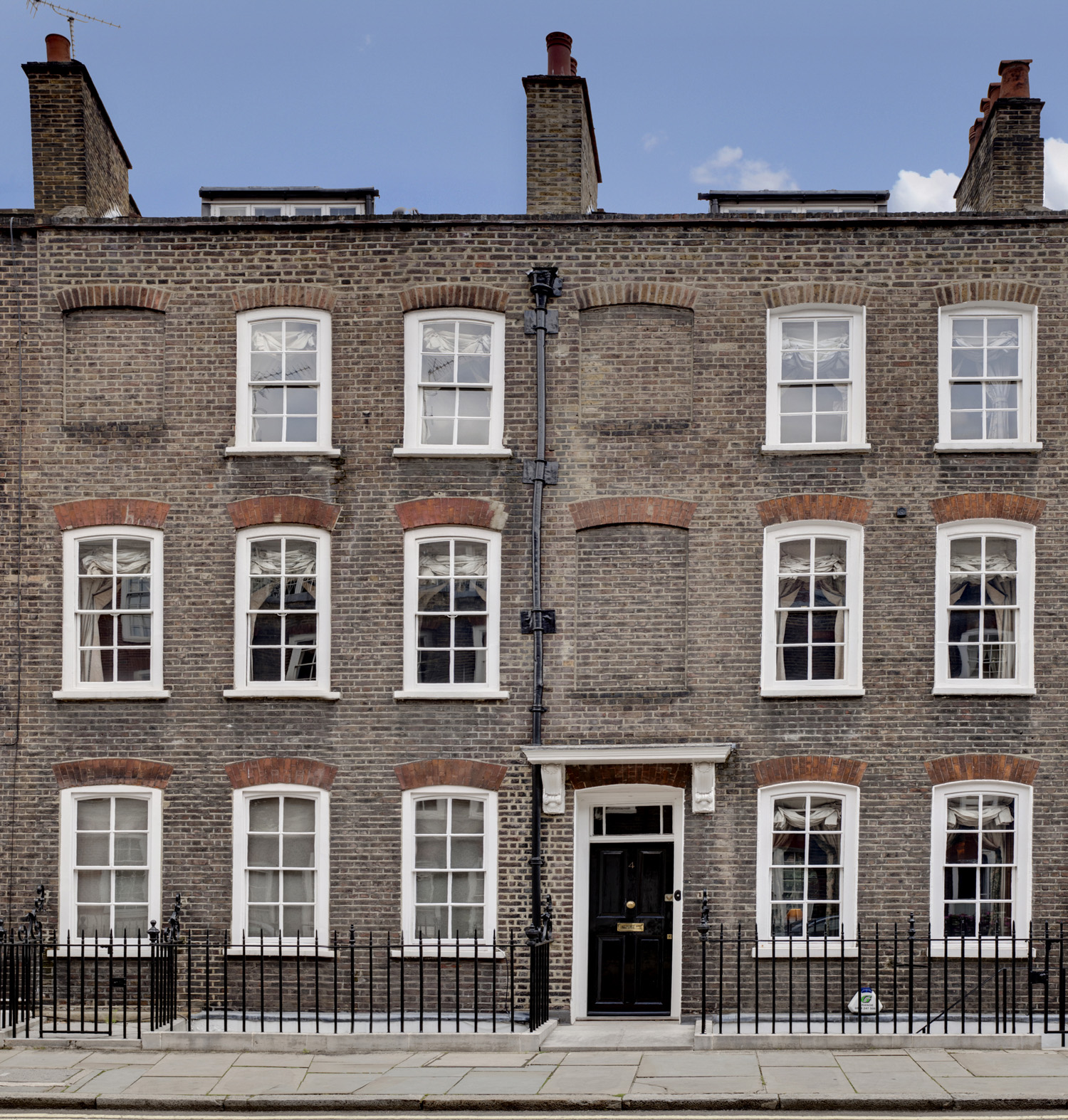 Free property report 4, Lord North Street, London, SW1P 3LA - Chimnie