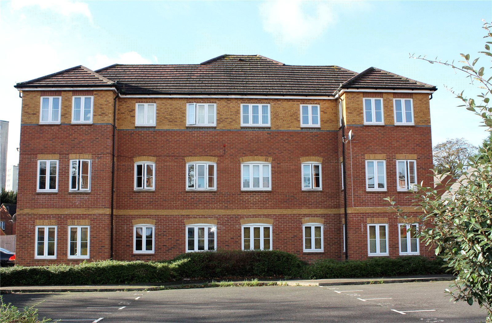 Free property report 27 Swallows Croft, Reading, RG1 6EH - Chimnie