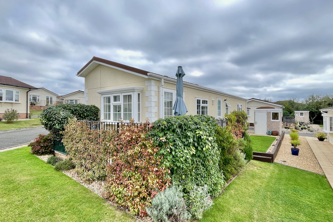 Free property report 5 Cauldron Barn Farm Park, Cauldron Barn Road ...