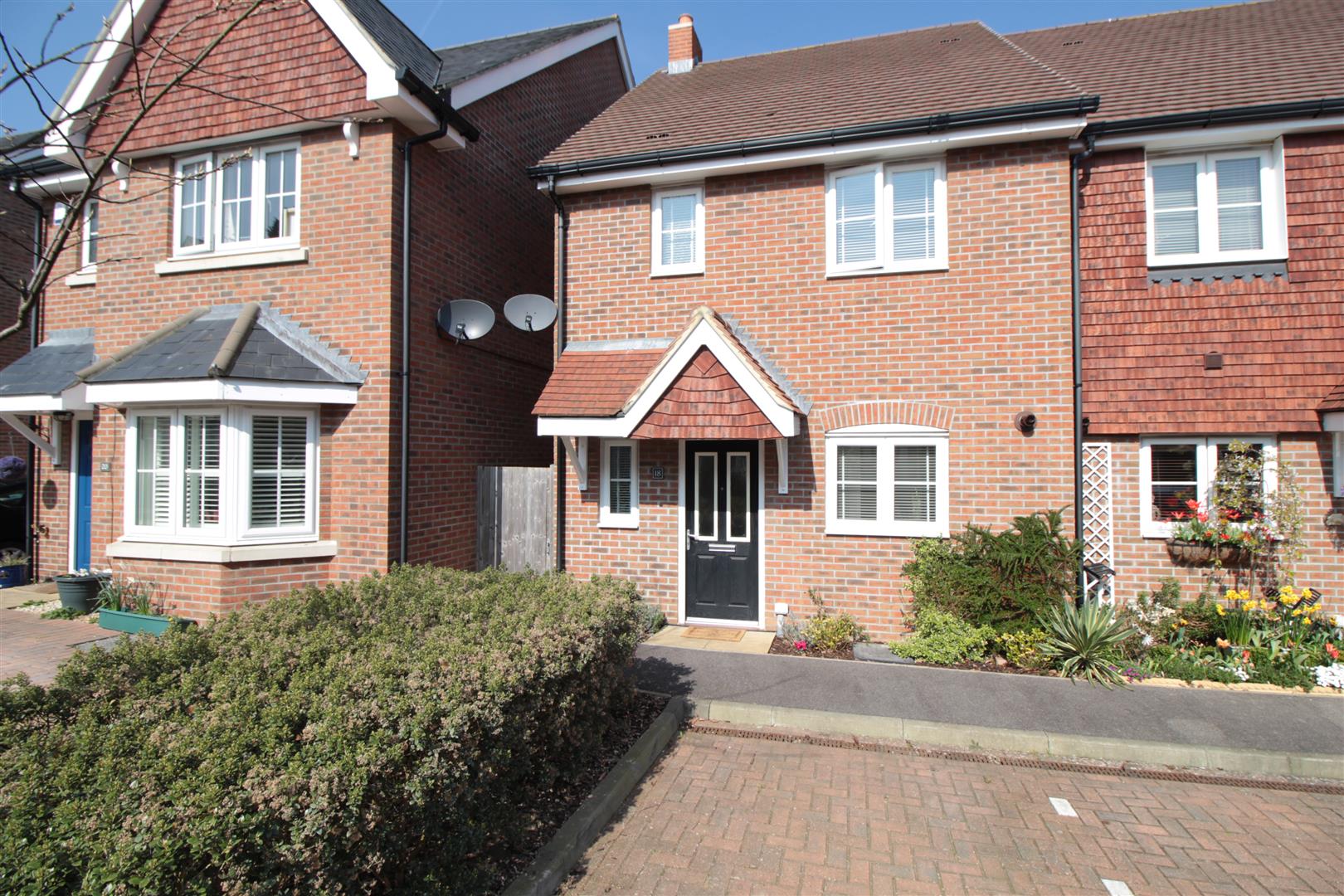 Free property report 18, St. Augustine Road, Crawley, RH11 8GA - Chimnie