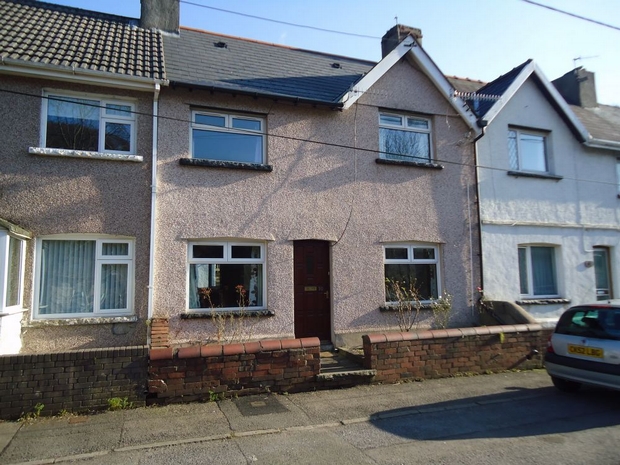 Free property report 10, Halls Road Terrace, Cross Keys, Newport, NP11 ...