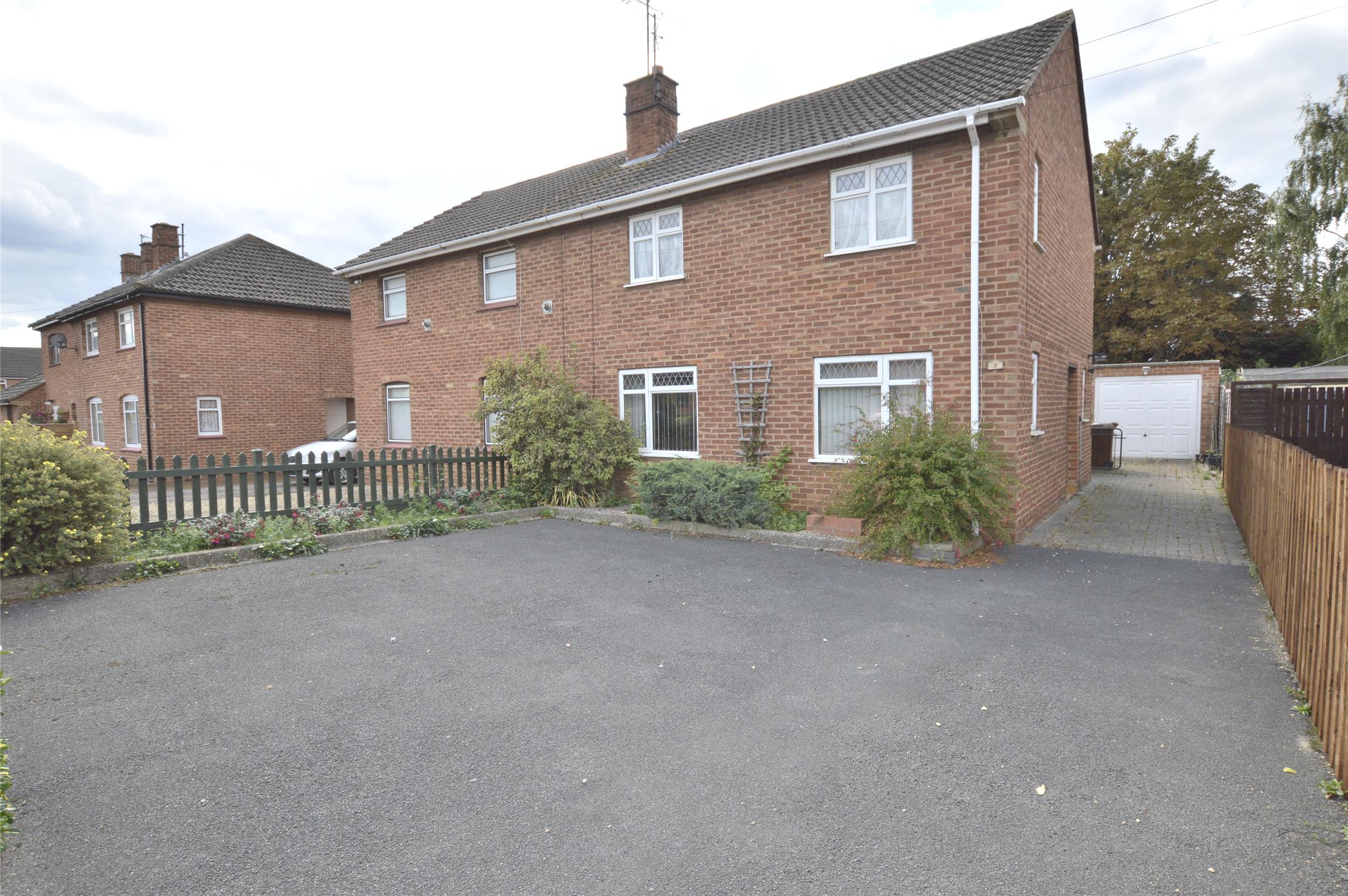 Free property report 9, Longlands Road, Bishops Cleeve, Cheltenham ...