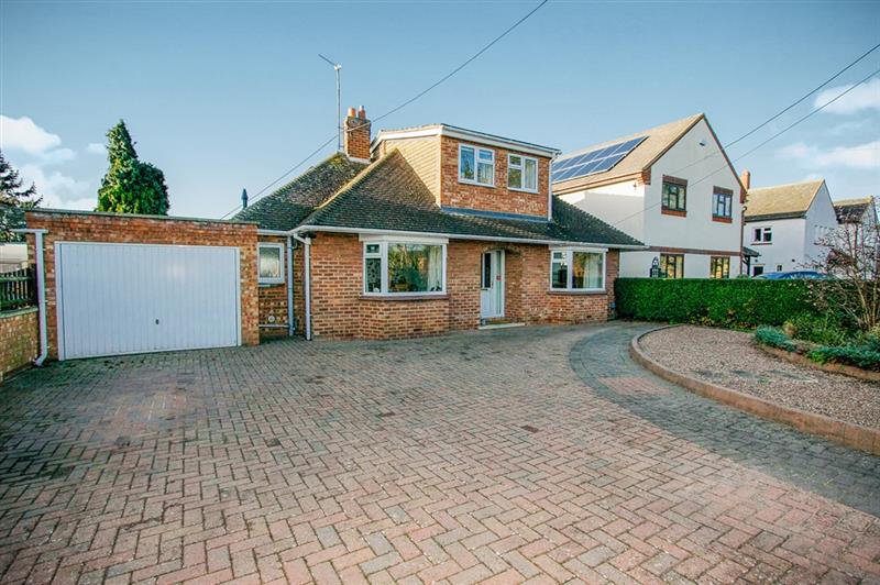 Free property report 31 Chelveston Road, Raunds, NN9 6DA - Chimnie