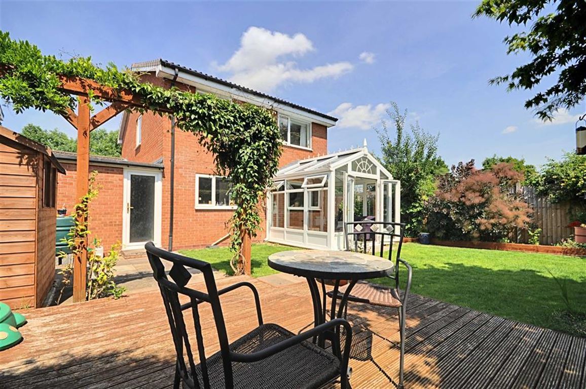 Free property report 7, Broadfield Gardens, Great Meadow, Worcester ...