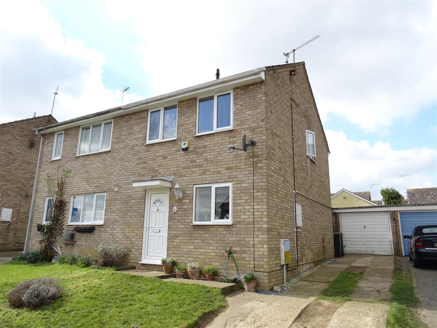 Free property report 7, Morris Way, Needham Market, Ipswich, IP6 8TD ...