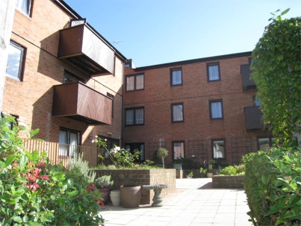 Free property report Flat 26, Brian Roberts House, Beach Street, Herne ...