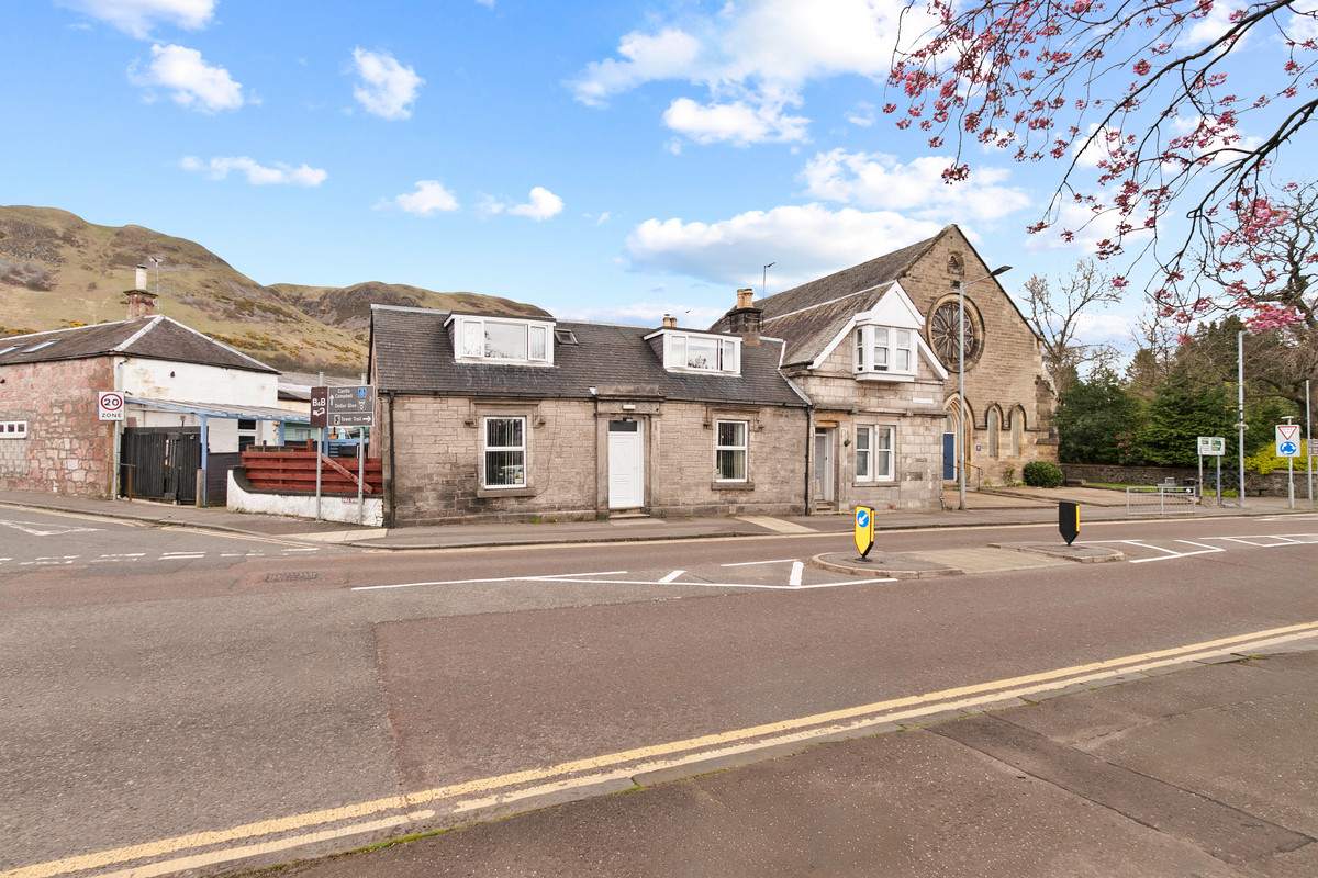 Free property report 150, High Street, Tillicoultry, FK13 6DT - Chimnie