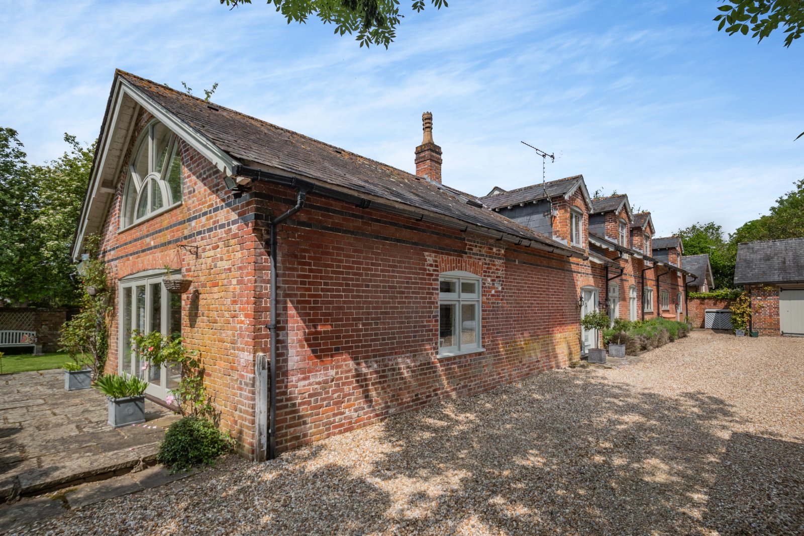 Free property report The Old Dairy, Snoddington Lane, Shipton Bellinger ...