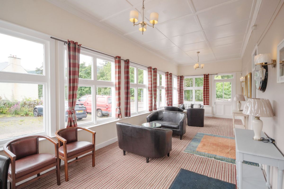 Photos of The Munro Inn, Strathyre, Stirlingshire FK188Na FK18 ...