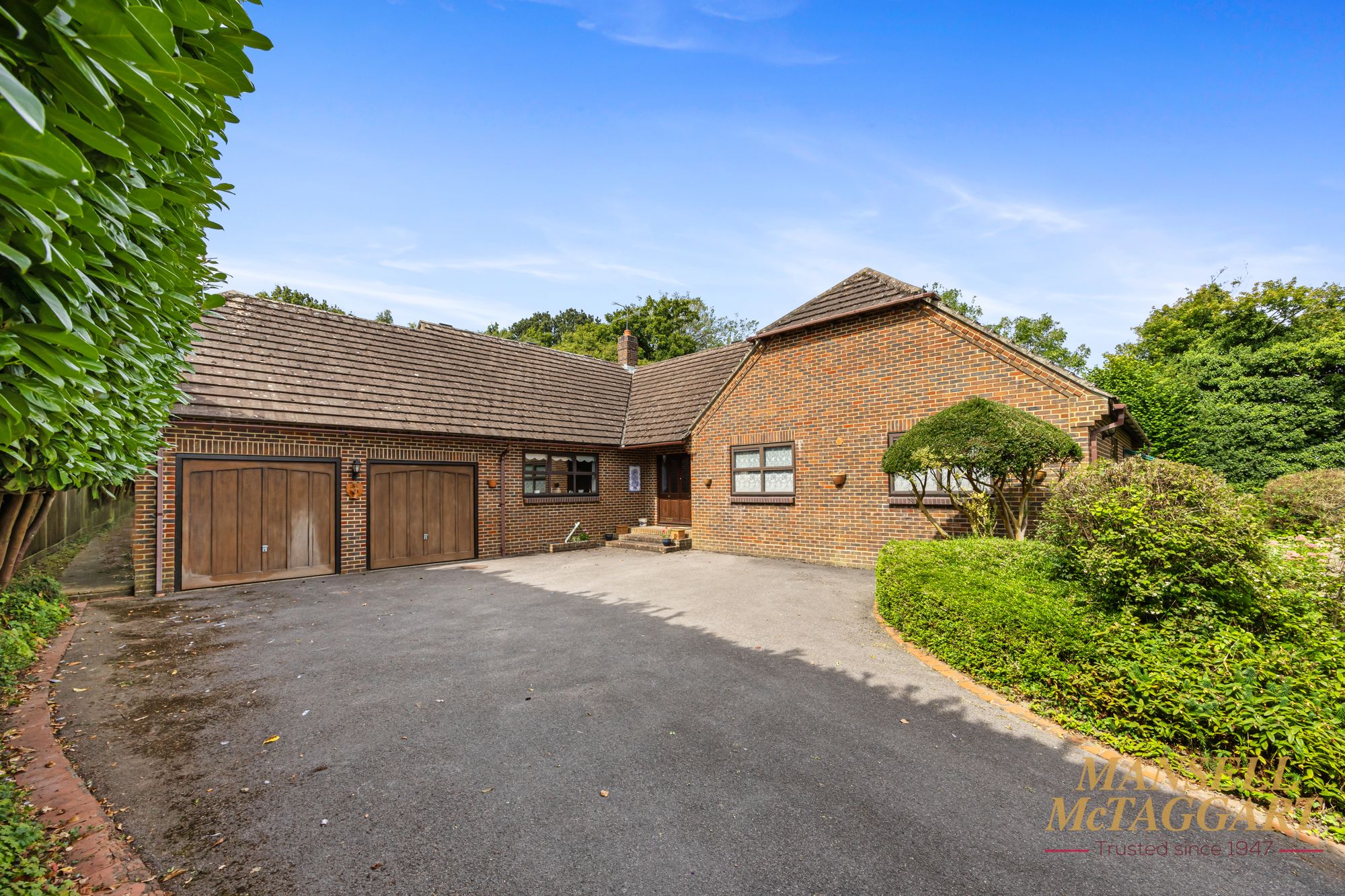 Free property report Highview, Hill Farm Lane, Codmore Hill, Pulborough ...