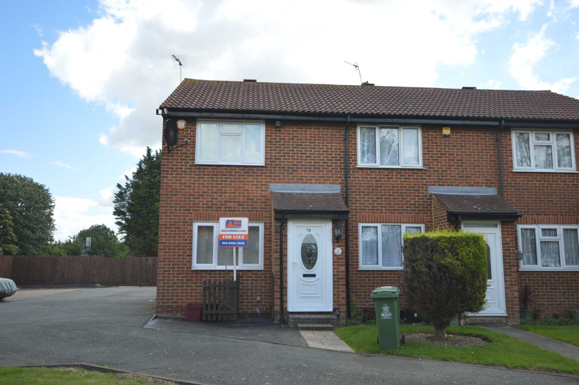 Free property report 74, Halifield Drive, Belvedere, DA17 5RS - Chimnie