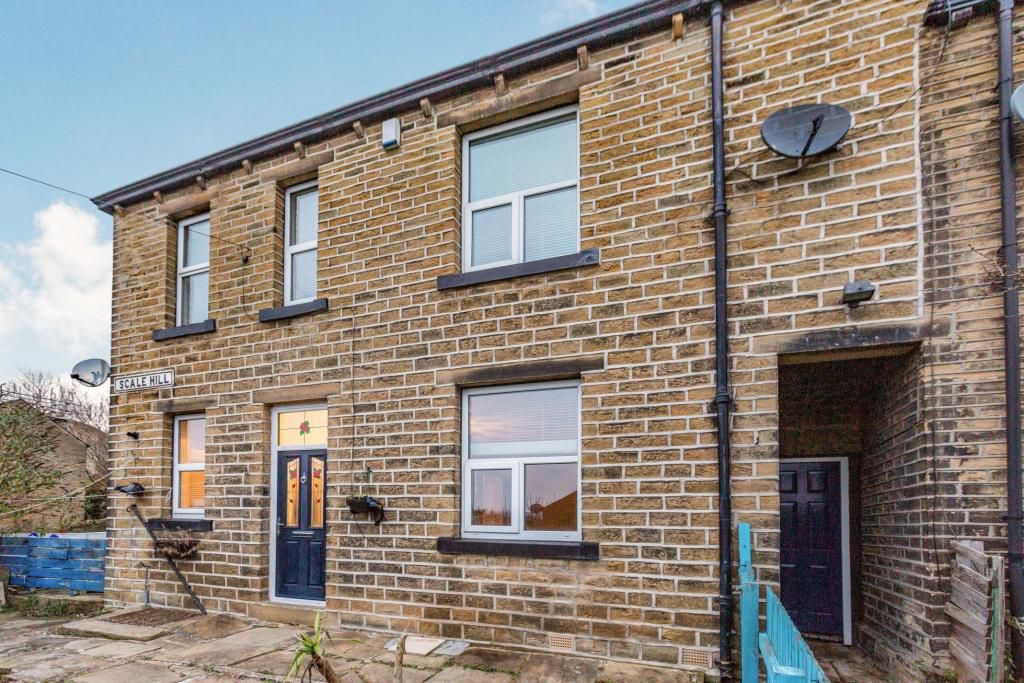 Free property report 25, Scale Hill, Huddersfield, HD2 2PD - Chimnie