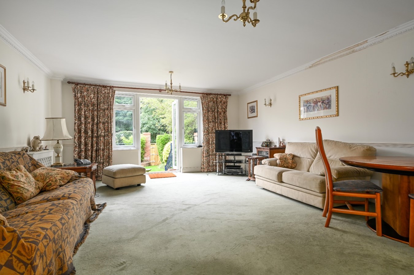 Free property report 12 Portmore Quays, Weybridge, KT13 8HF - Chimnie