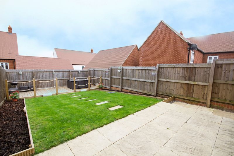 Free property report 24 Jutland Drive, Brackley, NN13 6GR - Chimnie