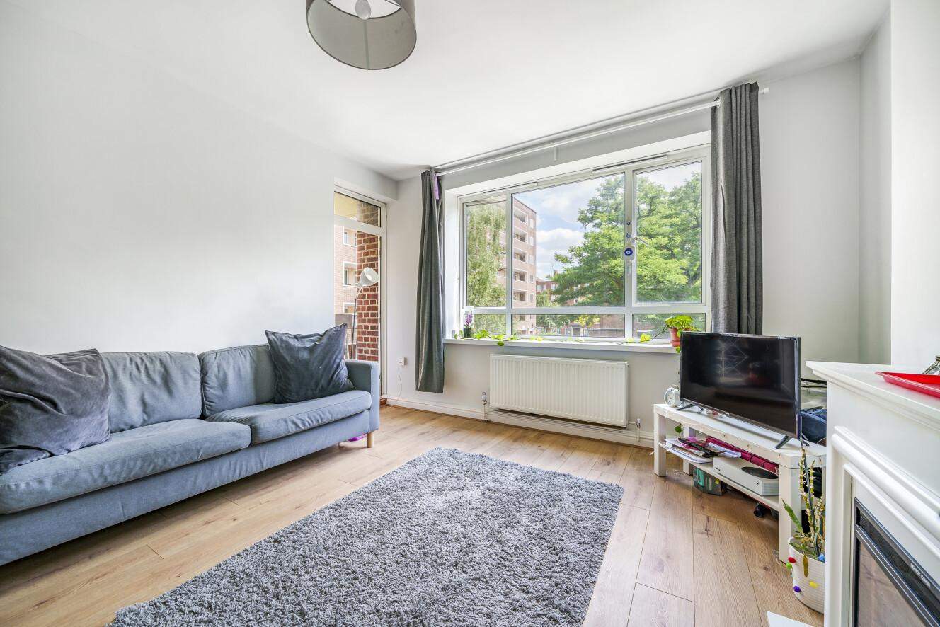 Free property report Flat 10, Turner House, Townshend Estate, London ...