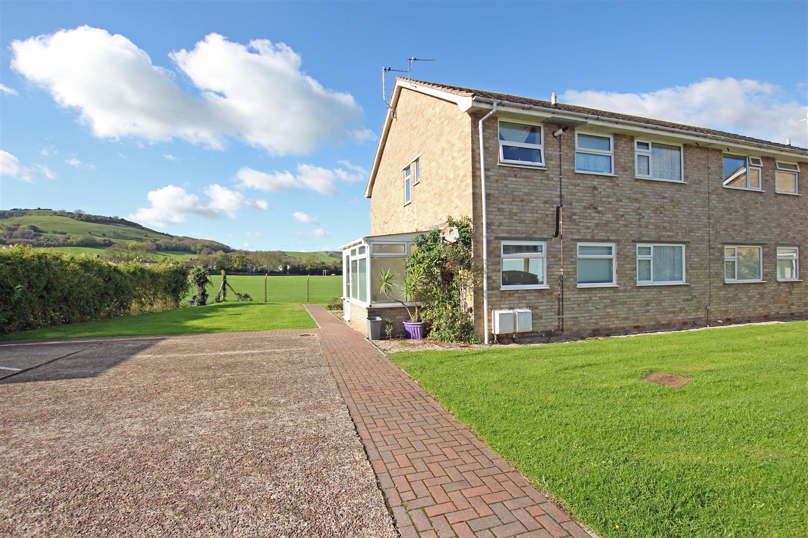 Free property report 6, Martletts, Huggetts Lane, Lower Willingdon ...