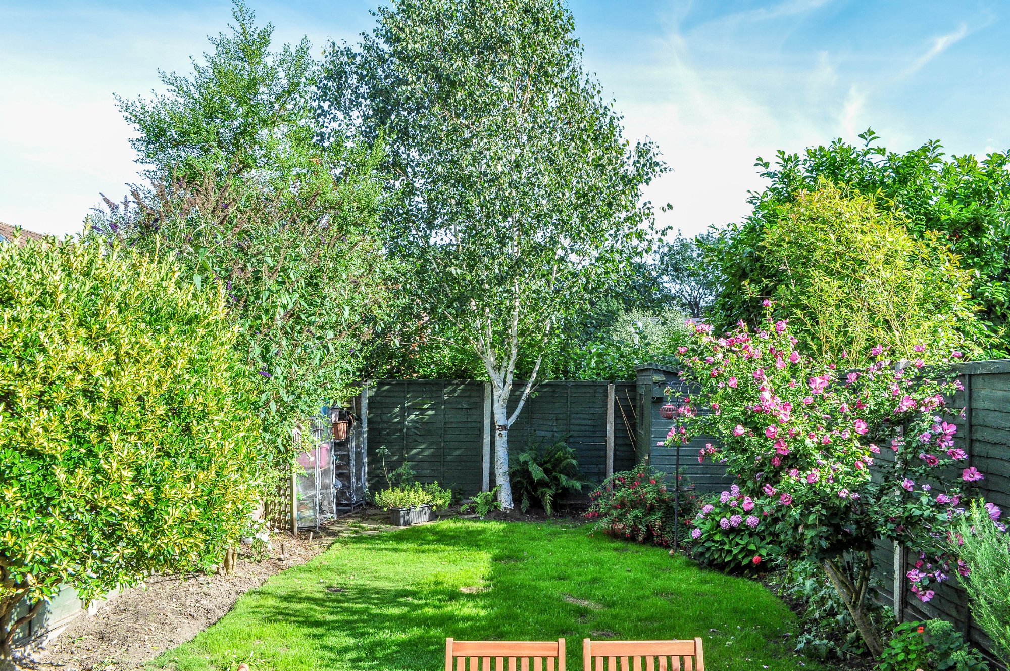 Free property report 12, Old Manor Close, Crawley, RH11 0HQ - Chimnie