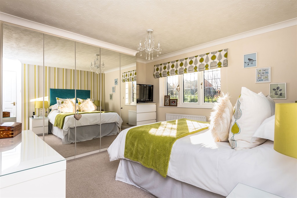 Free property report 22, Rowley Hall Drive, Stafford, ST17 9FF - Chimnie
