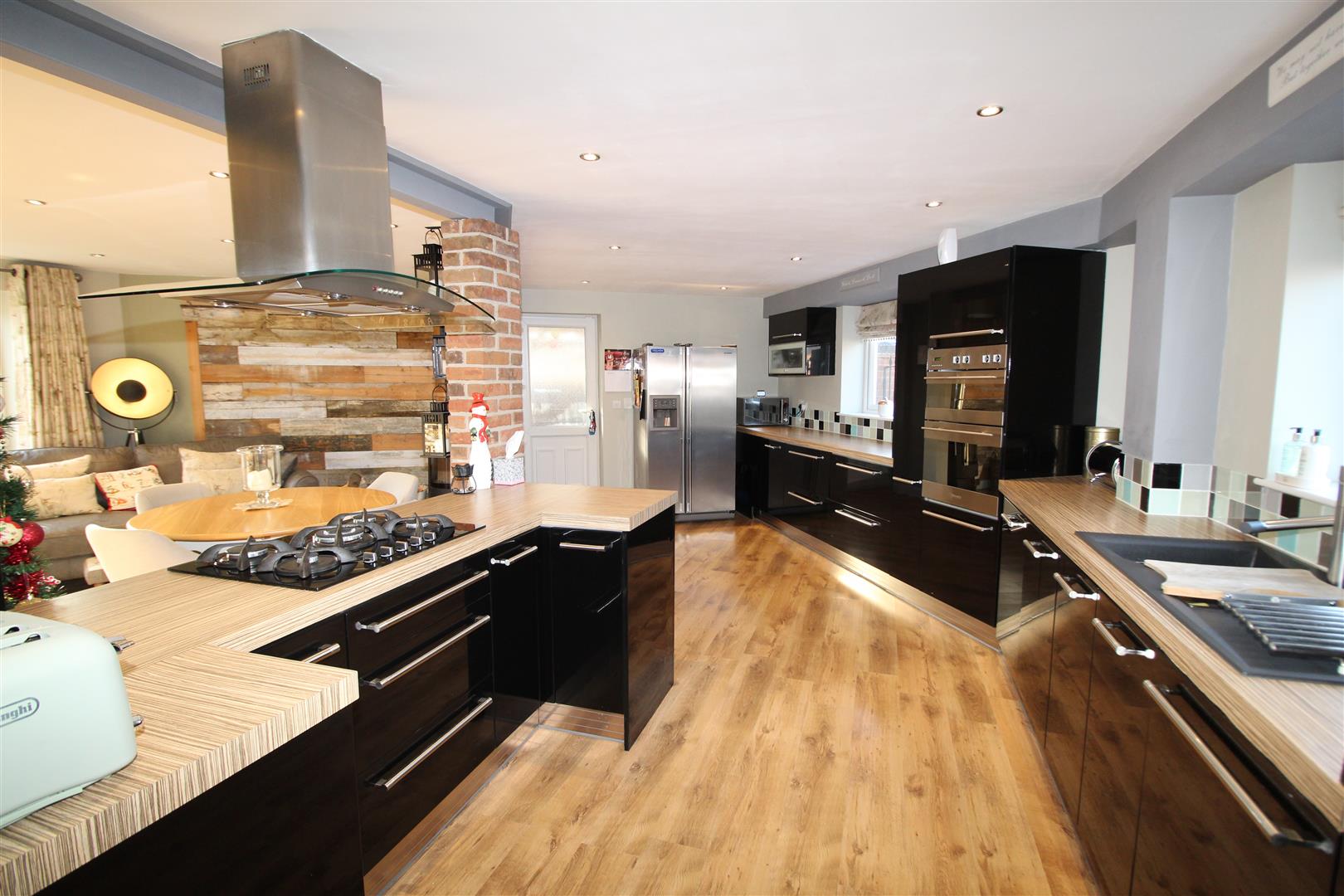 Free property report 16, Clipsham Close, Balderton, Newark, NG24 3LD ...