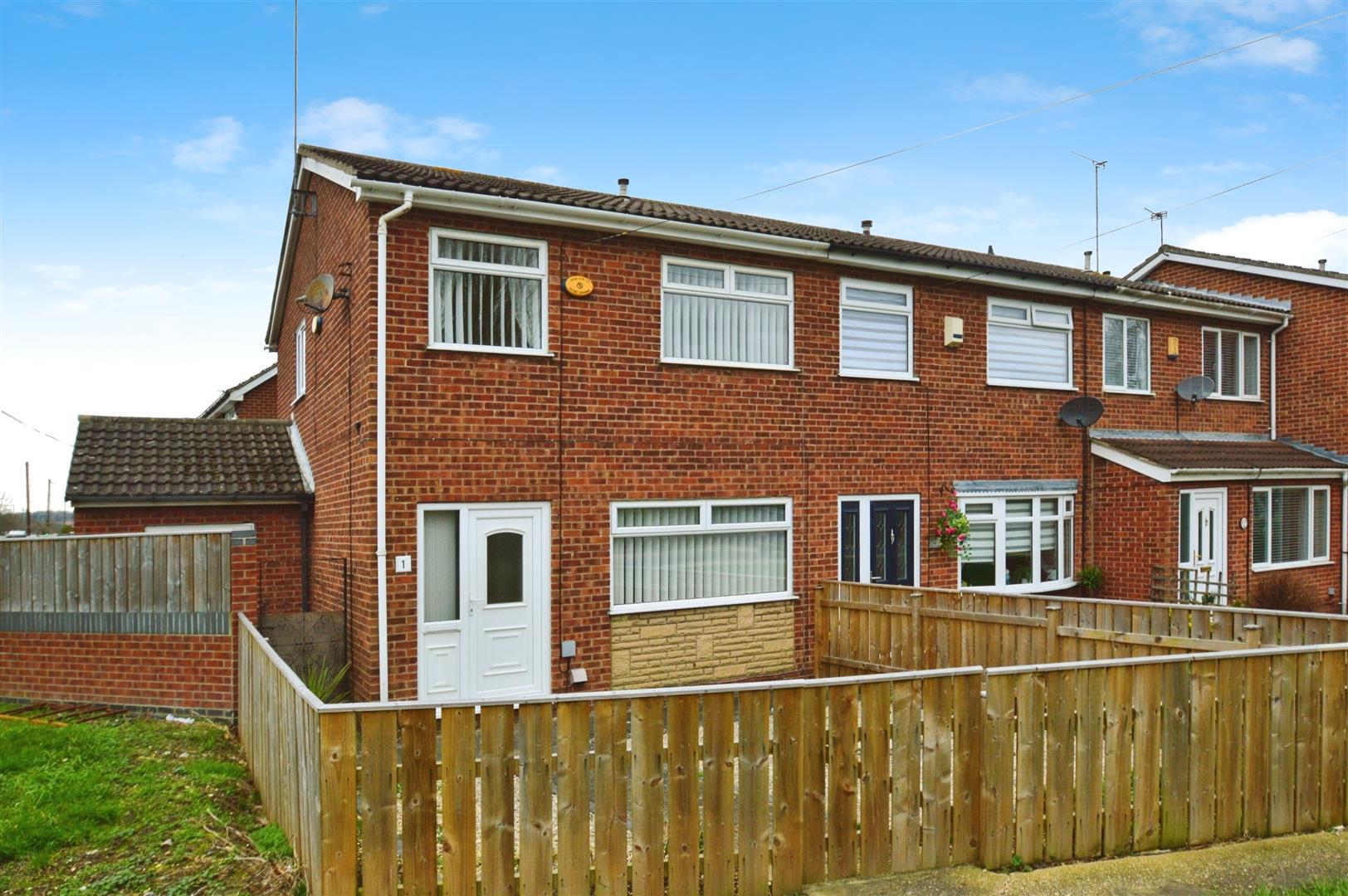 Free property report 1, The Garth, Anlaby, Hull, HU10 6UY - Chimnie