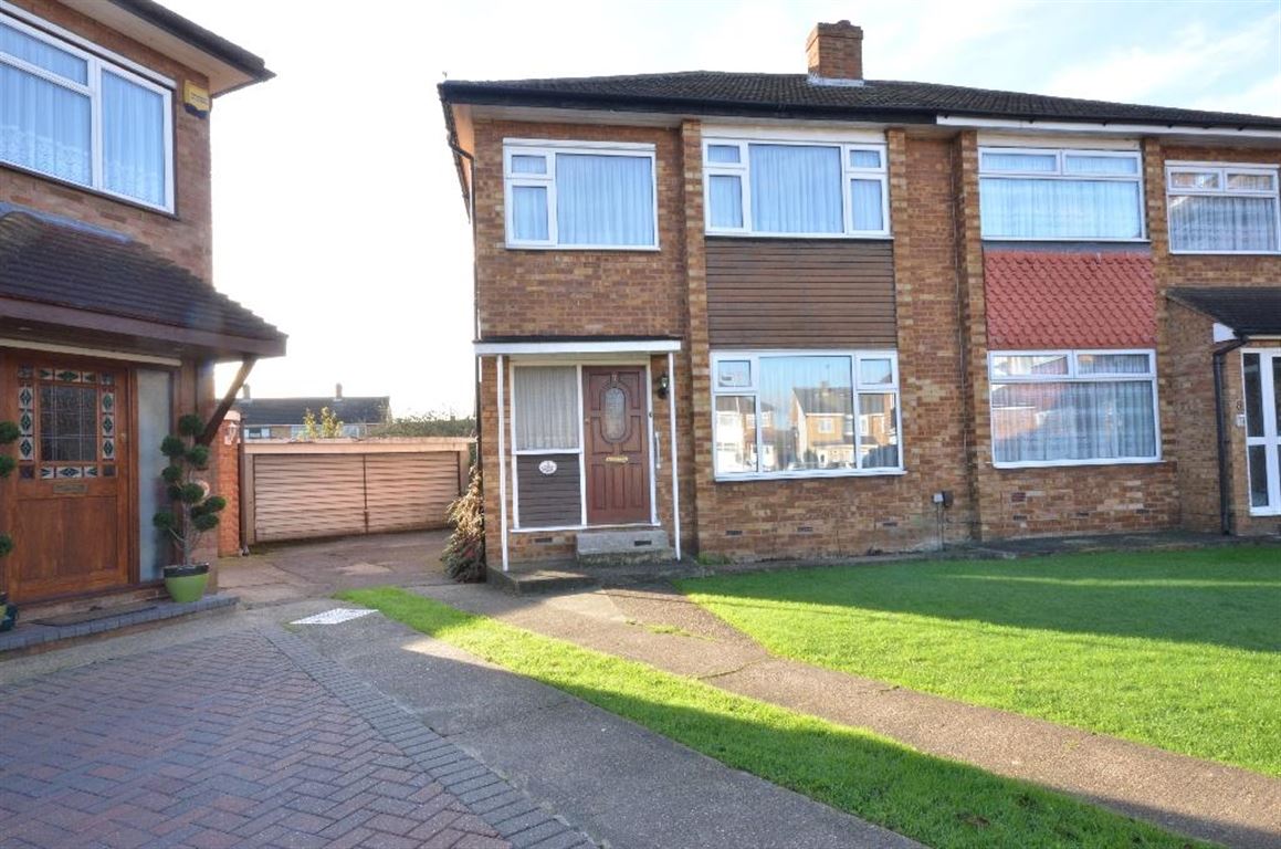 Free property report 7 Bromleigh Close, Cheshunt, EN8 0RN - Chimnie